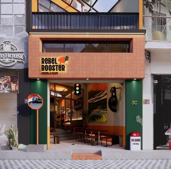 Rebel Rooster Hostel - Hanoi