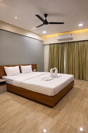 Quarto Deluxe, varanda, vista para o mar | Wi-fi grátis 