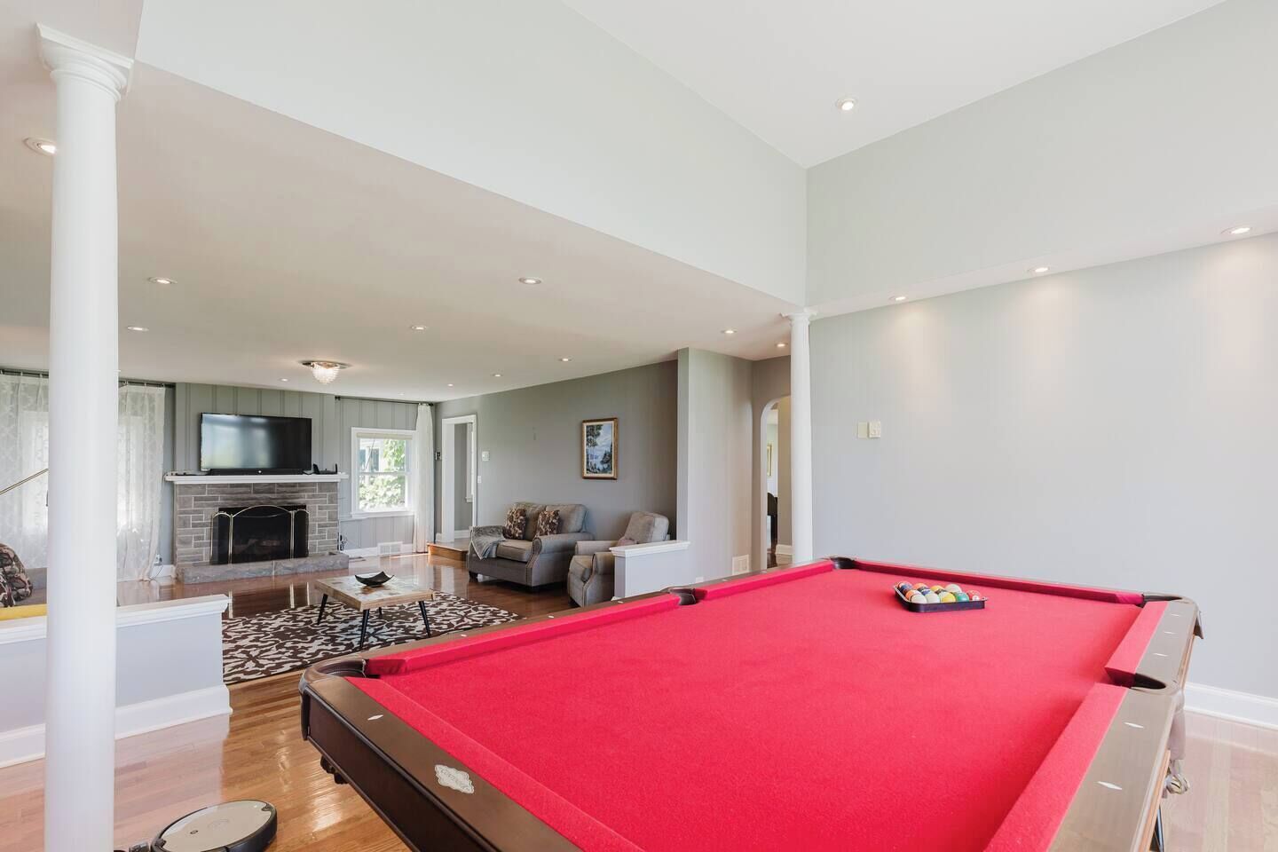 Private Riverfront Estate | Pool  Hot Tub  Bbq - Niagara Falls