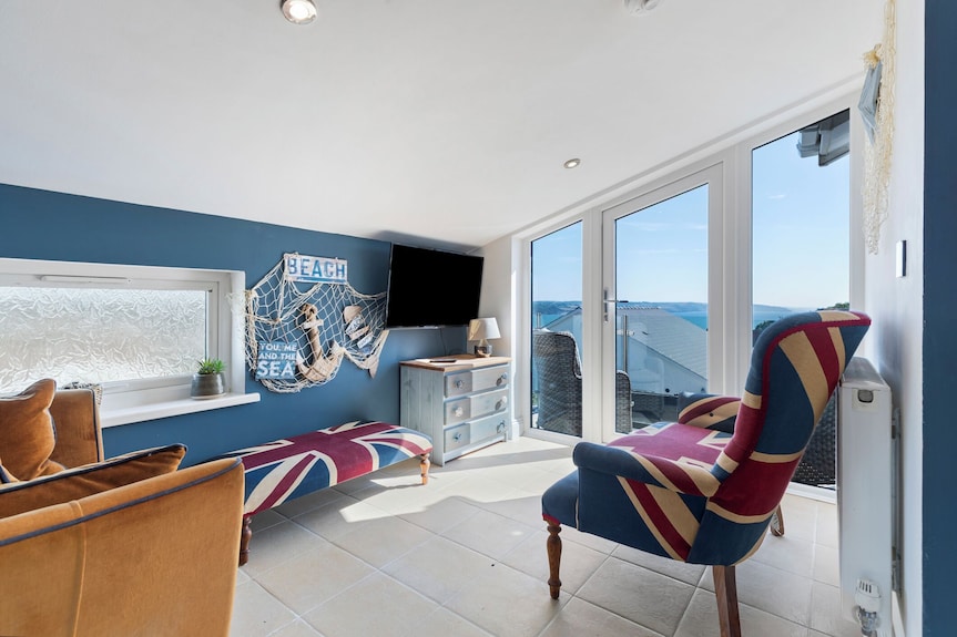 Vitamin Sea - Swimming Pool, Hot Tub, Sea Views - Saundersfoot