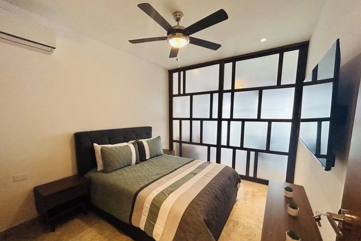 Apartamento Superior | Cofre no quarto, ferro/tábua de engomar, Wi-fi grátis
