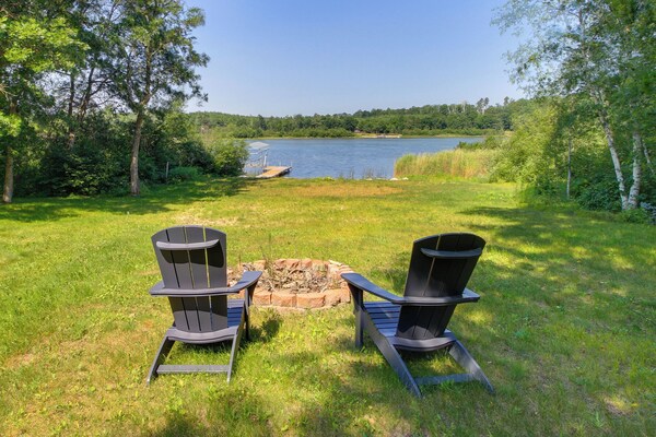 Fire Pit & Screened Porch! 3.5-acre Nevis Retreat - Nevis, MN