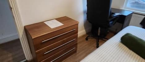 Quarto casal luxo, vista para a cidade