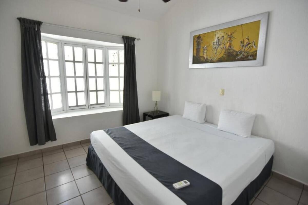 Villa Familiar, vista para o jardim | Secretária, Wi-fi grátis 