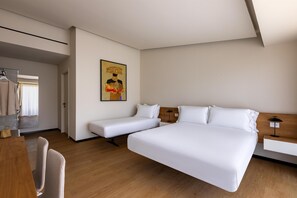 Suite Júnior, 1 cama queen-size, não fumadores (with Single Sofabed) | Wi-fi grátis 