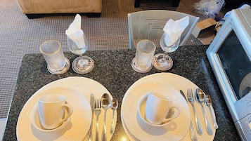 Apartamento, 1 quarto, acessível | Opções para refeição