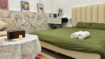 Estúdio Deluxe, Vista para a cidade | Secretária, Wi-fi grátis, roupa de cama fornecida