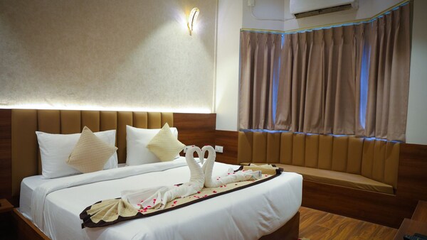Hotel Radha Krishnam - Vrindavan