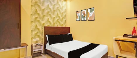 Quarto clássico | Escrivaninha, Wi-Fi de cortesia, roupa de cama