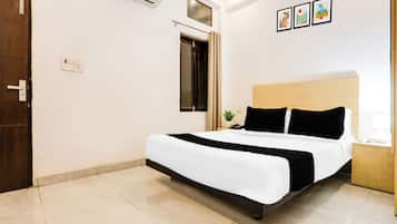 Quarto clássico, sacada | Escrivaninha, Wi-Fi de cortesia, roupa de cama