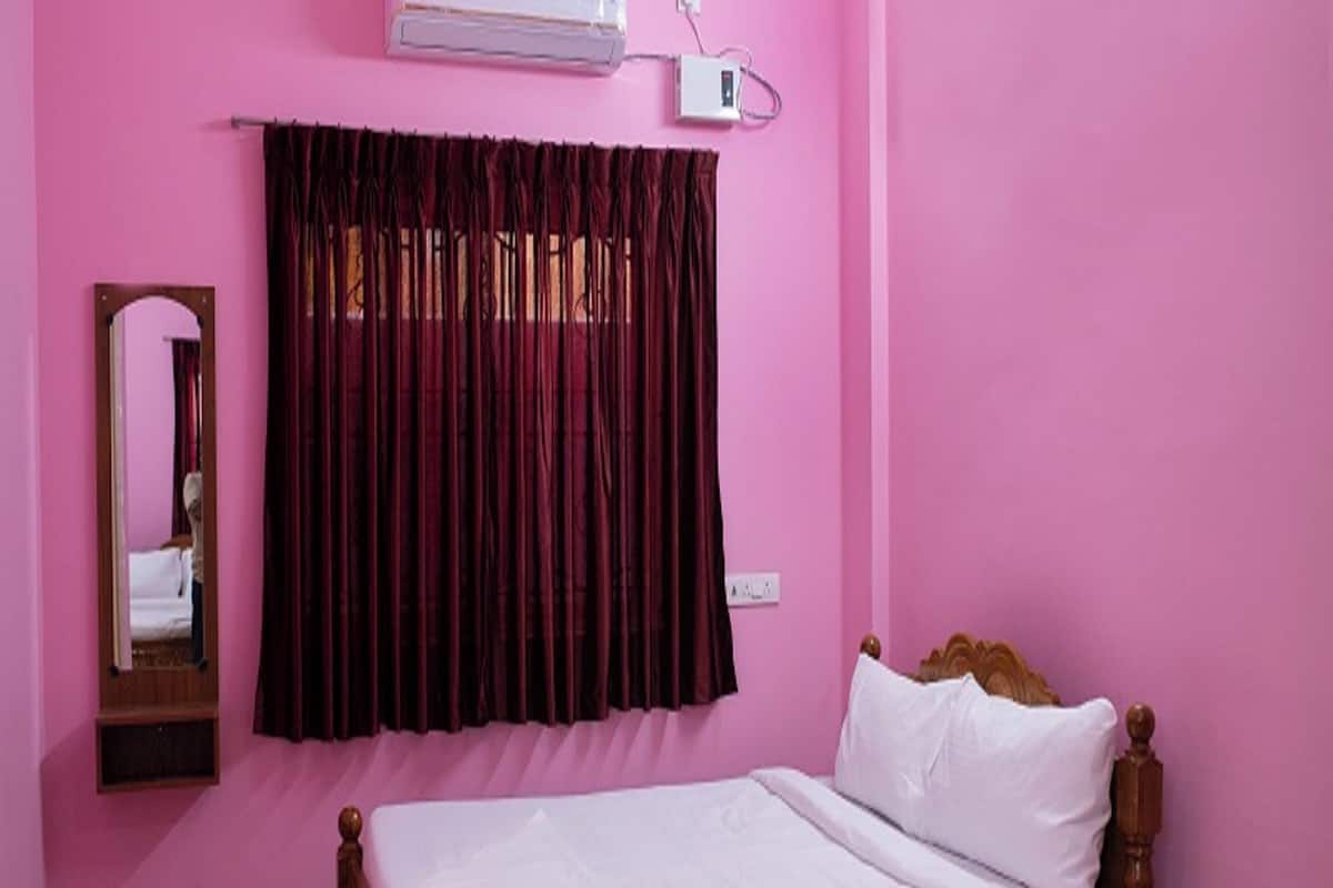 Quarto Duplo Deluxe | Roupa hipoalergénica, Wi-fi grátis, roupa de cama fornecida