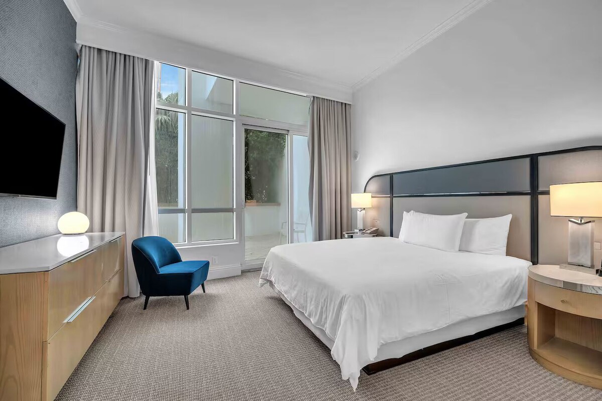 Apartamento superluxo | Ferros/tábuas de passar roupa, Wi-Fi de cortesia, roupa de cama