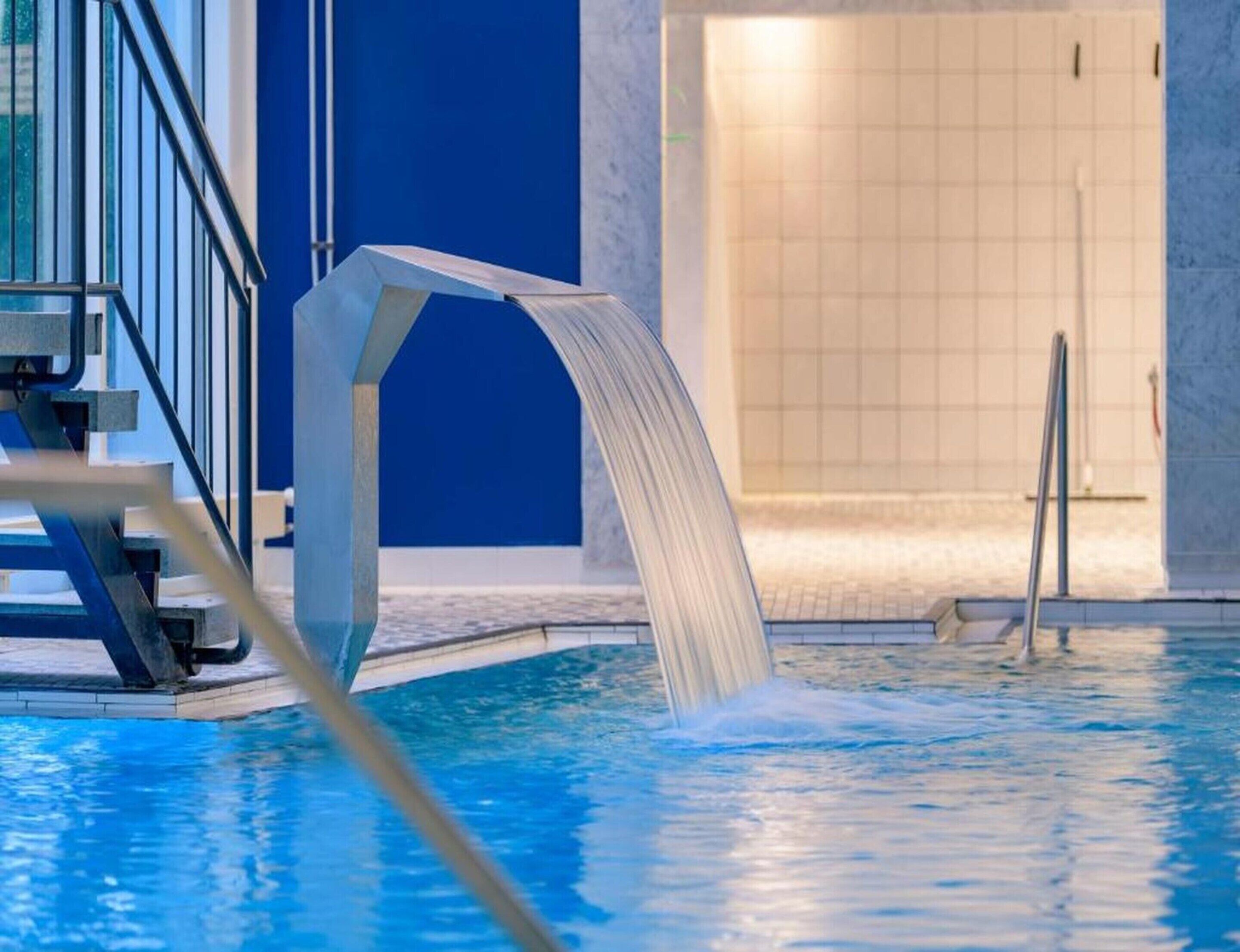 Apartamento | Piscina | Piscina interior, piscina exterior 
