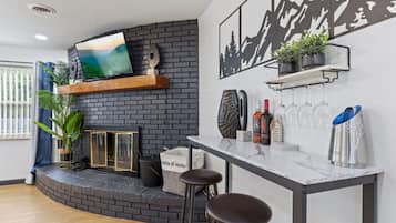 Smart TV de 50 de polegadas com canais digitais, lareira, matraquilhos