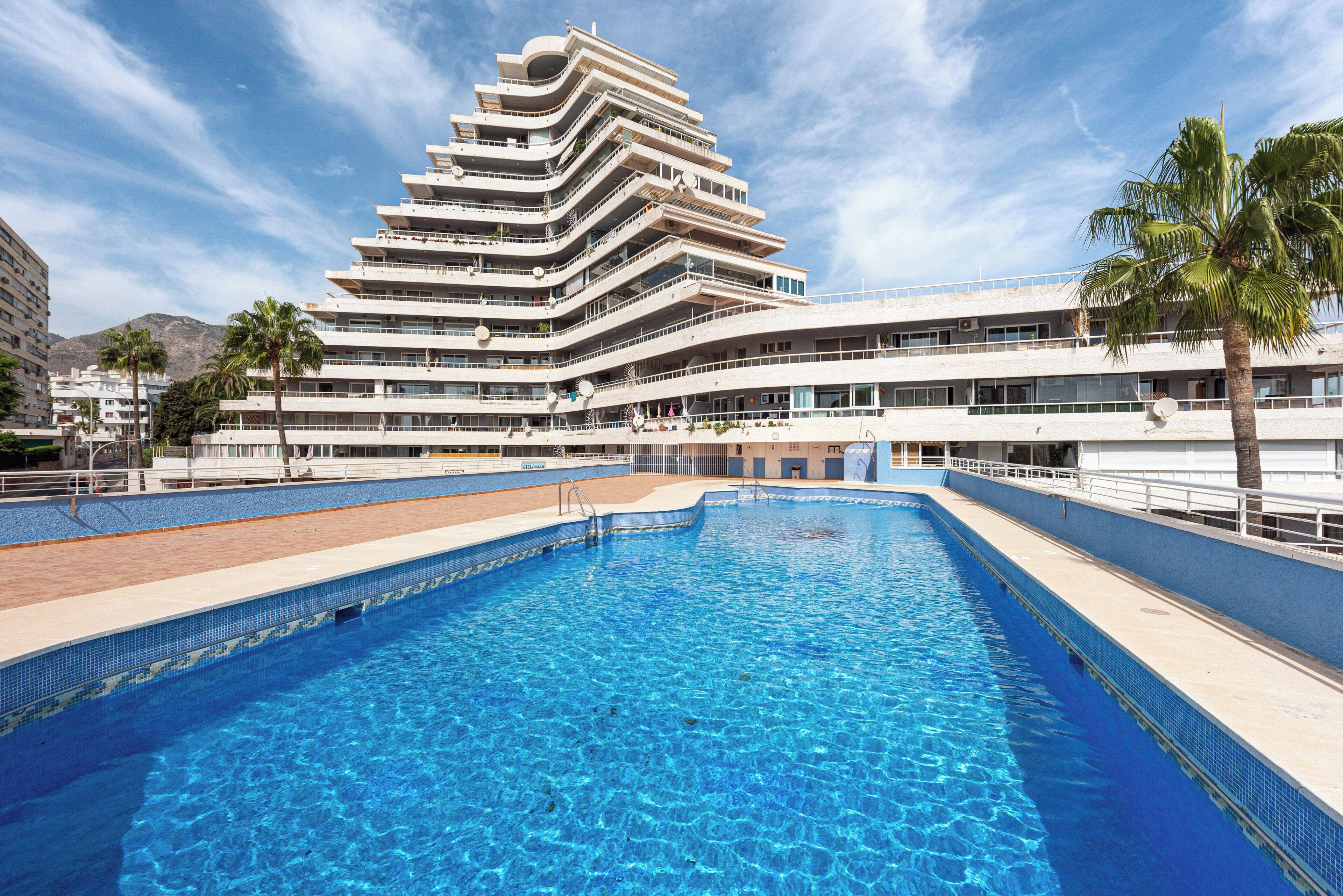 Piscina externa sazonal
