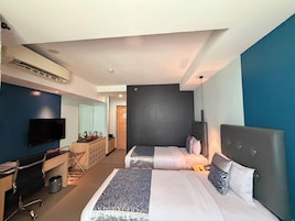 Quarto Twin Deluxe | Cofre no quarto, quartos insonorizados, Wi-fi grátis 