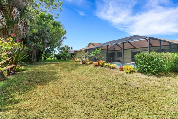 High Tide - 3 Br Sleeps 6 - Private Pool - Games - Naples, FL