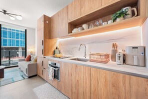 Apartamento Deluxe, varanda, Vista para a cidade | Cozinha privada