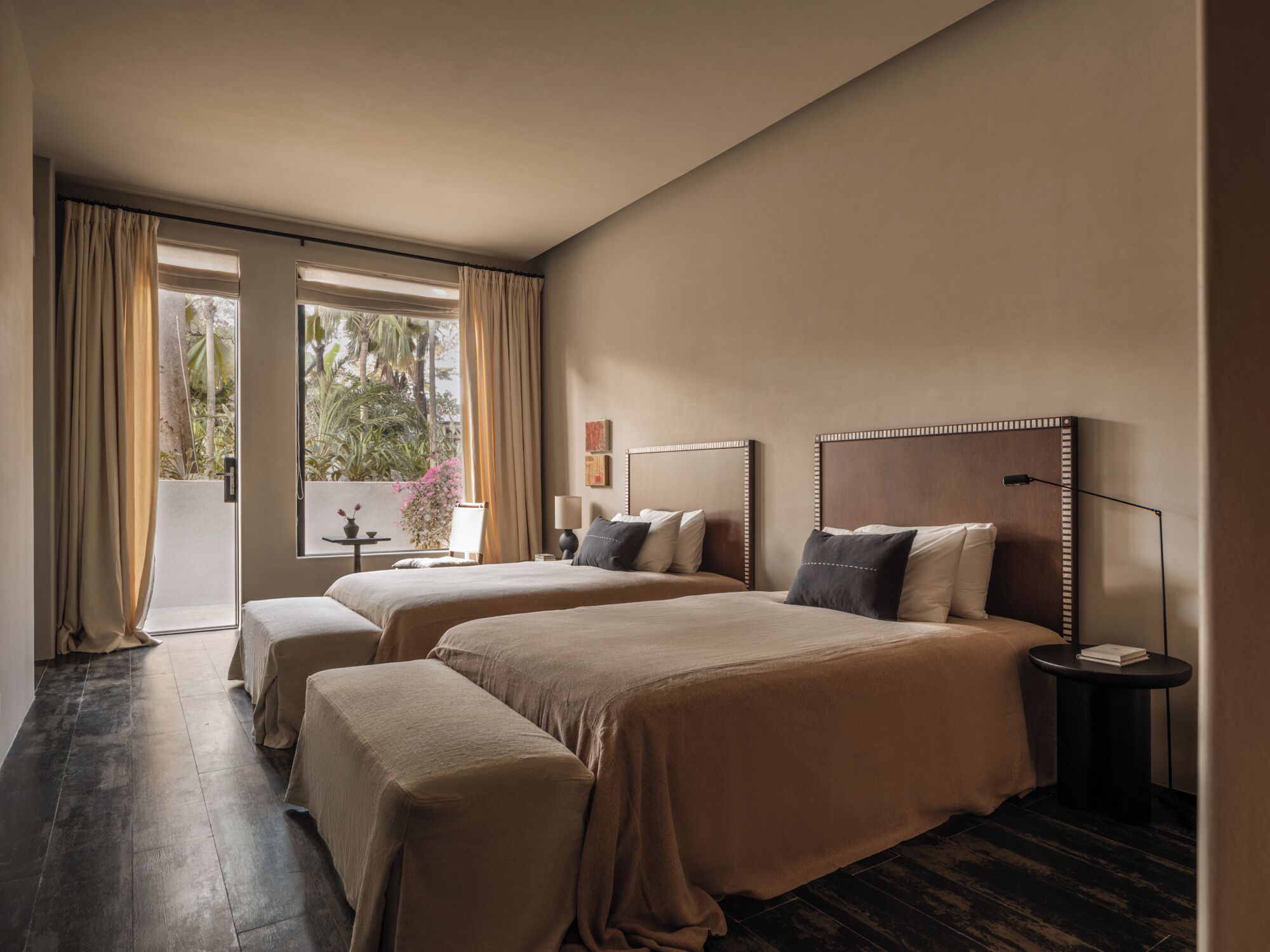 Roupa de alta qualidade, minibar grátis, Wi-fi grátis 