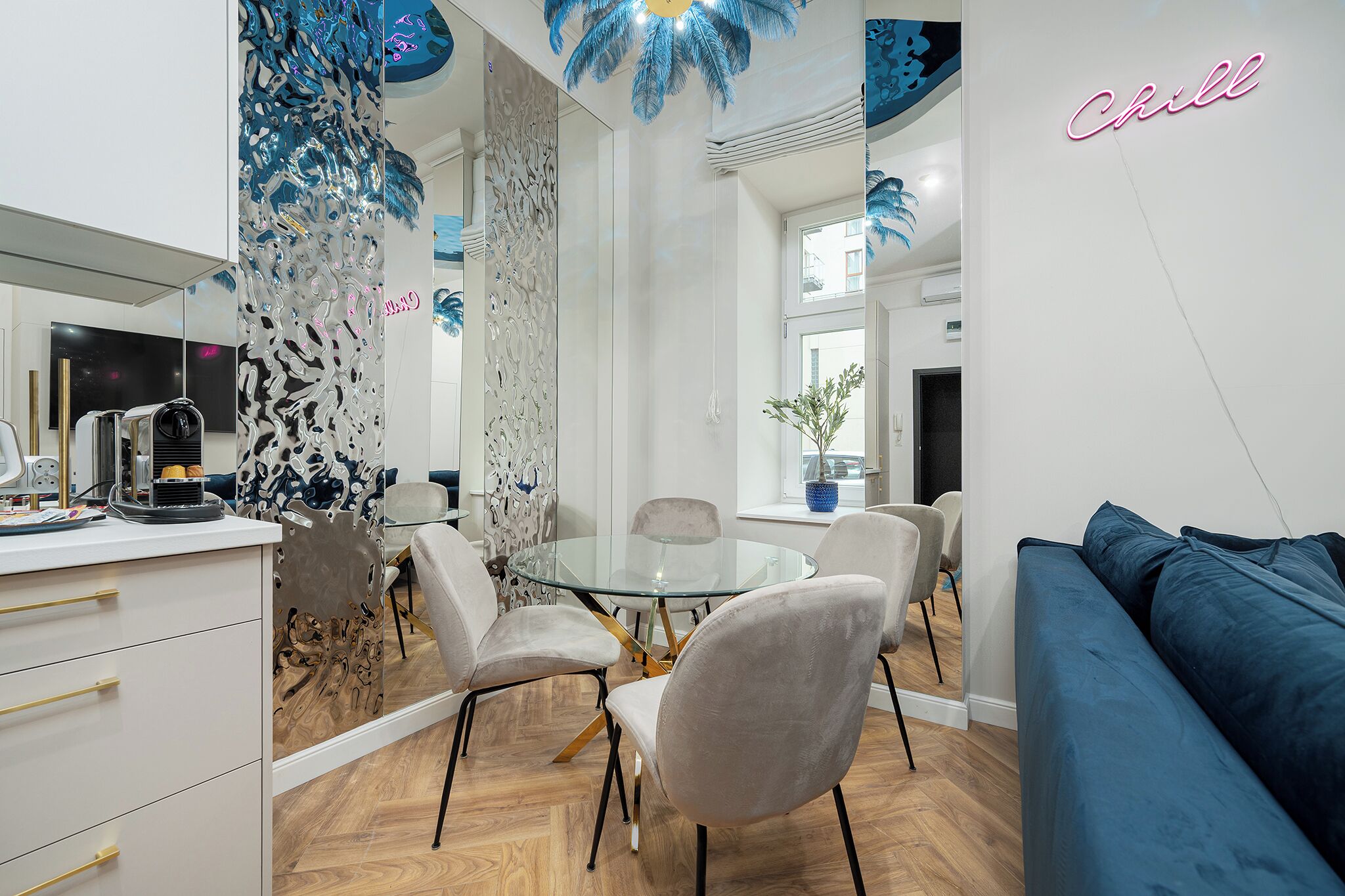 Apartamento luxo, 1 quarto | Opções para refeição no quarto