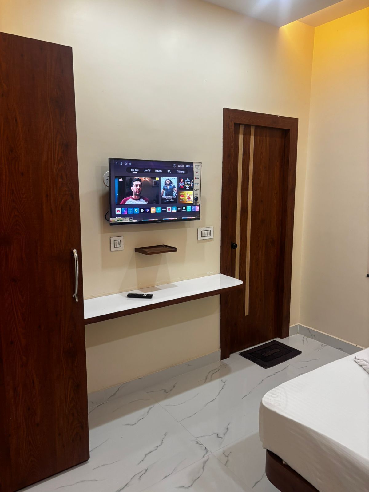 Quarto Duplo Básico | Secretária, secretária adequada para computadores portáteis 