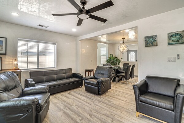 2 Mi To Old Town Abq! Remodeled Retreat W/ Yard - Albuquerque, NM