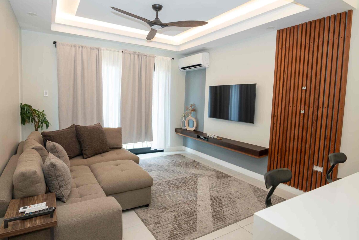 Apartamento, varanda | Área de estar