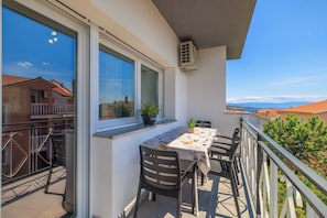 Apartamento (A2) | Refeições ao ar livre