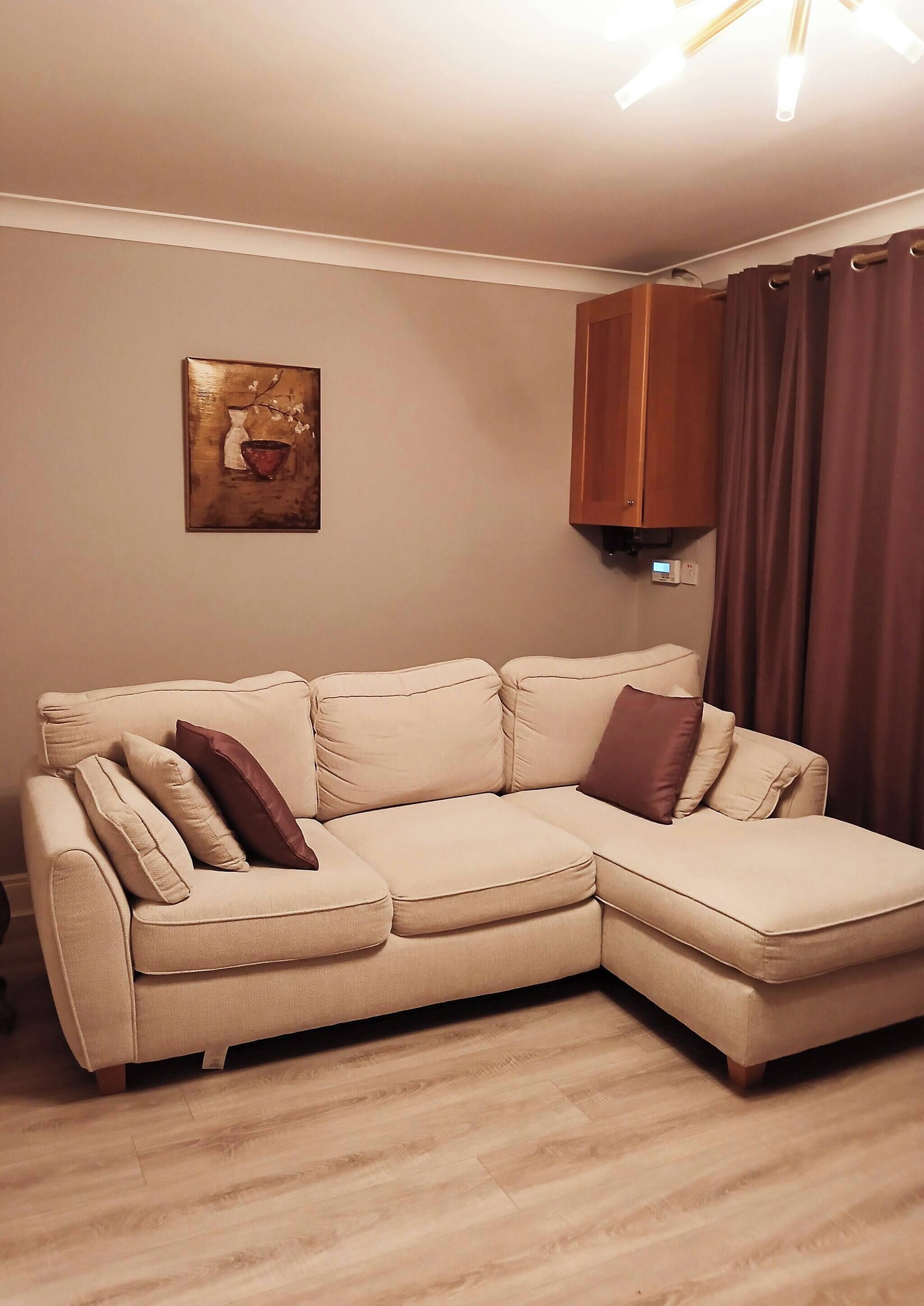 Dormitório Partilhado, 1 quarto | Sala | Livros 
