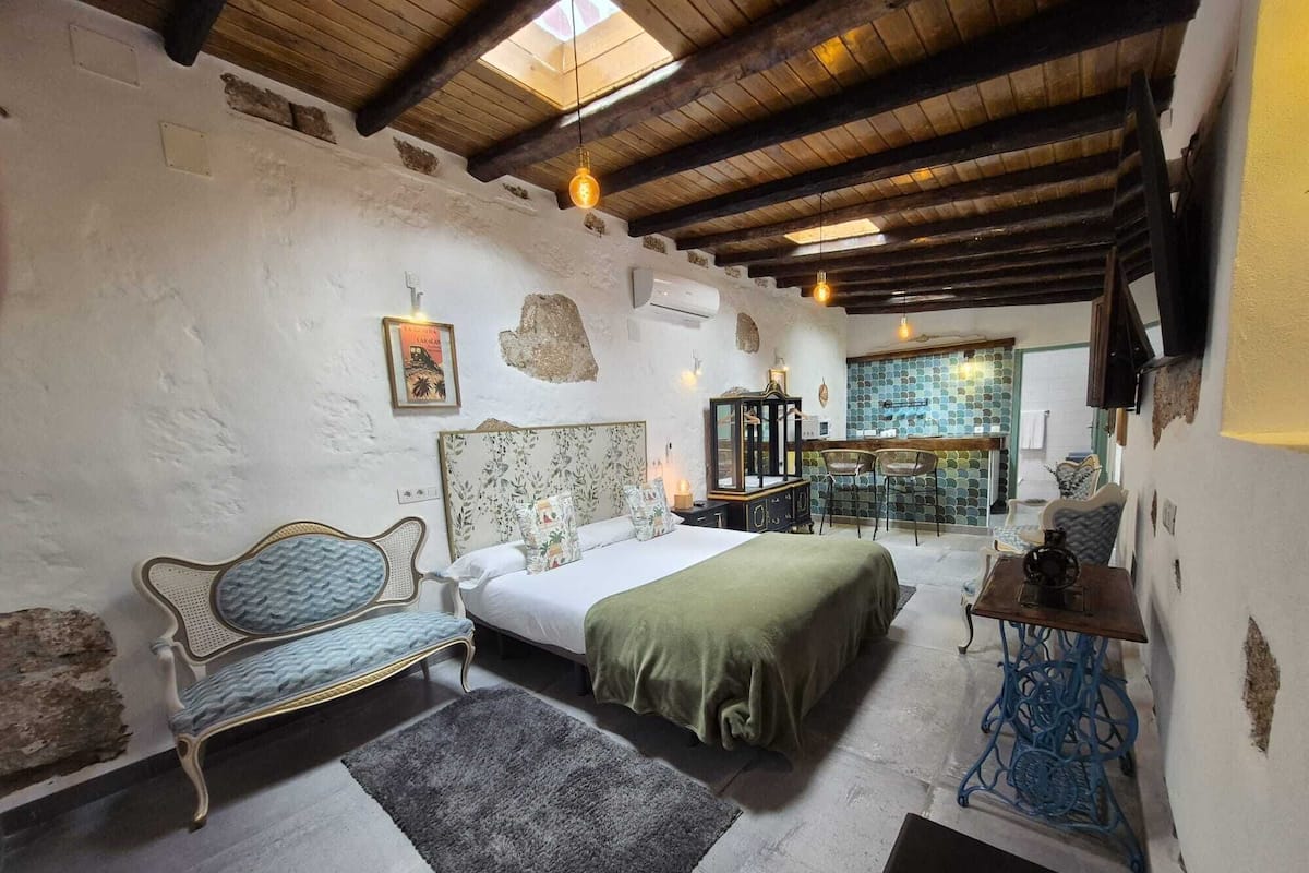Quarto | Cofre no quarto, ferro/tábua de engomar, Wi-fi grátis