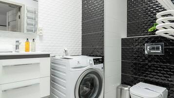 Apartamento, sacada, vista para a cidade | Banheiro