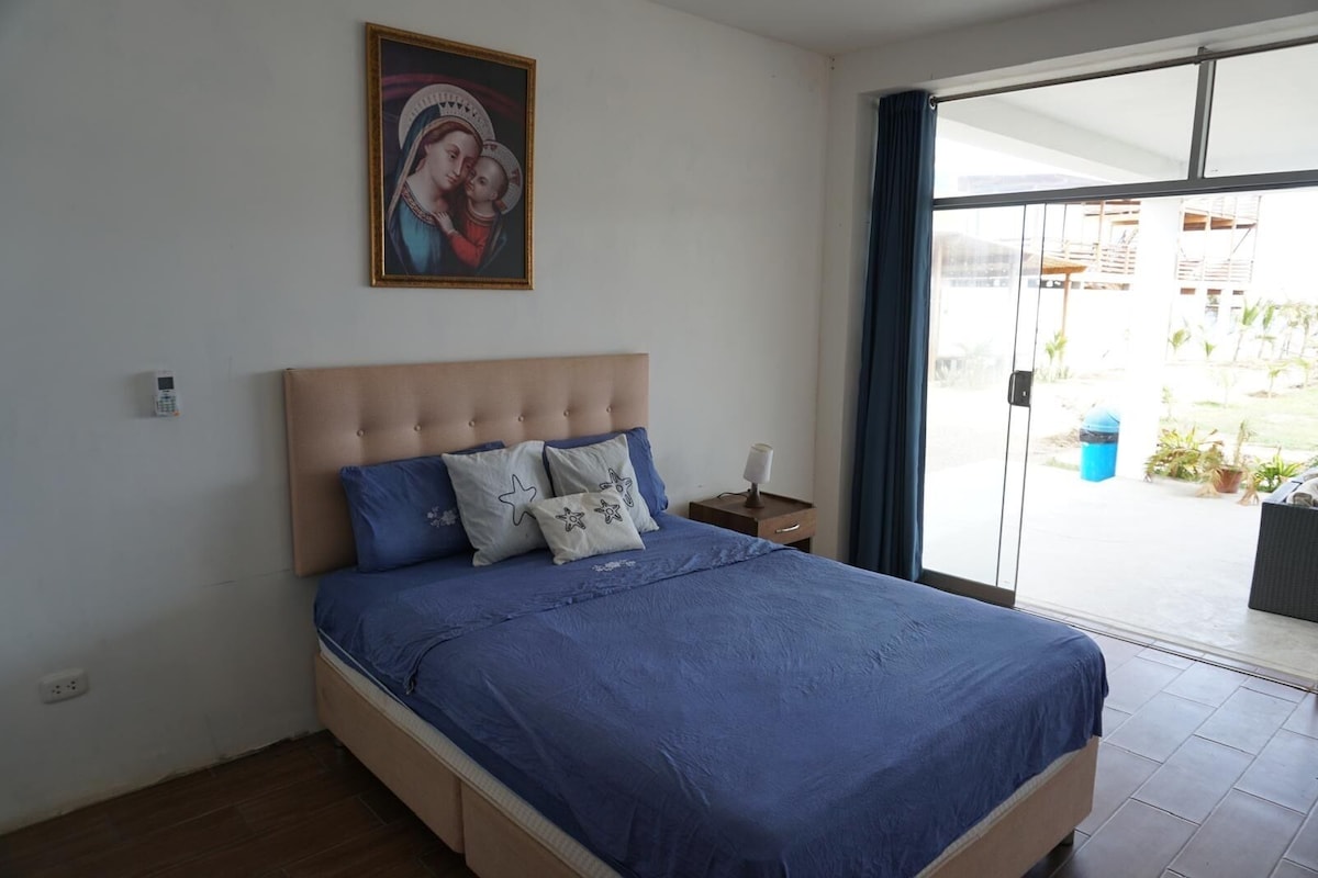 Apartamento Familiar, vista para a praia | Secretária adequada para computadores portáteis, Wi-fi grátis 