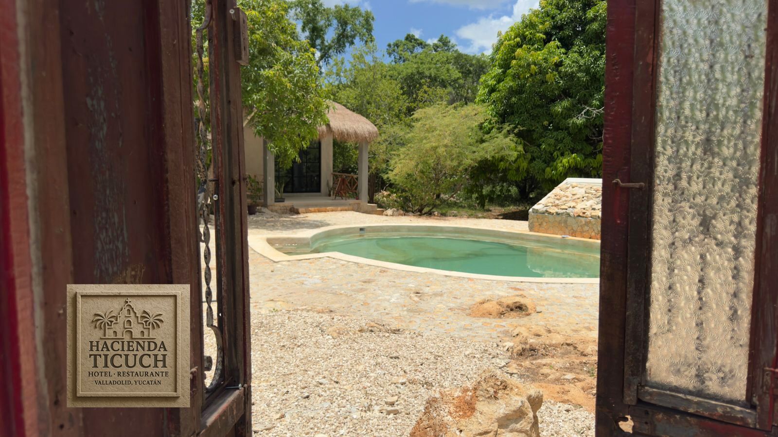 2 piscinas exteriores 