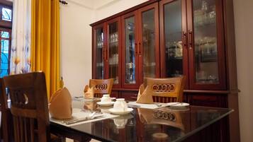Quarto casal luxo | Opções para refeição