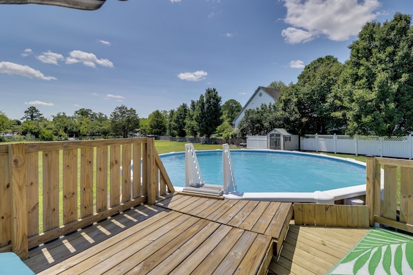Waterfront Family Home W/ Dock In Poquoson! - Yorktown, VA