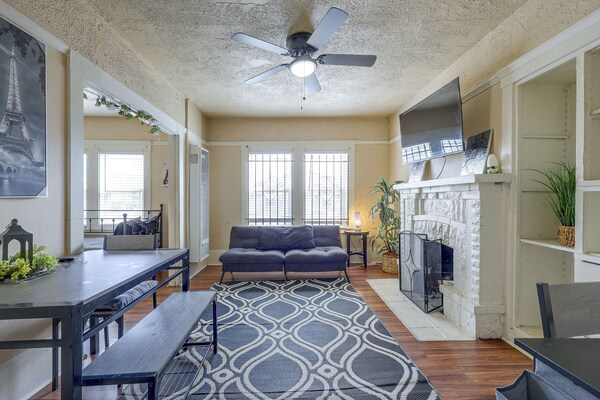 Yard, Fireplace, Full Kitchen! Oakland Home - Piedmont, CA