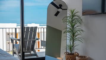Condo luxo, 2 quartos, sacada, vista para a cidade | Parte interna