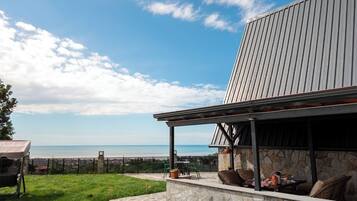 Bangalô, cozinha, vista para o mar | Terraço/pátio