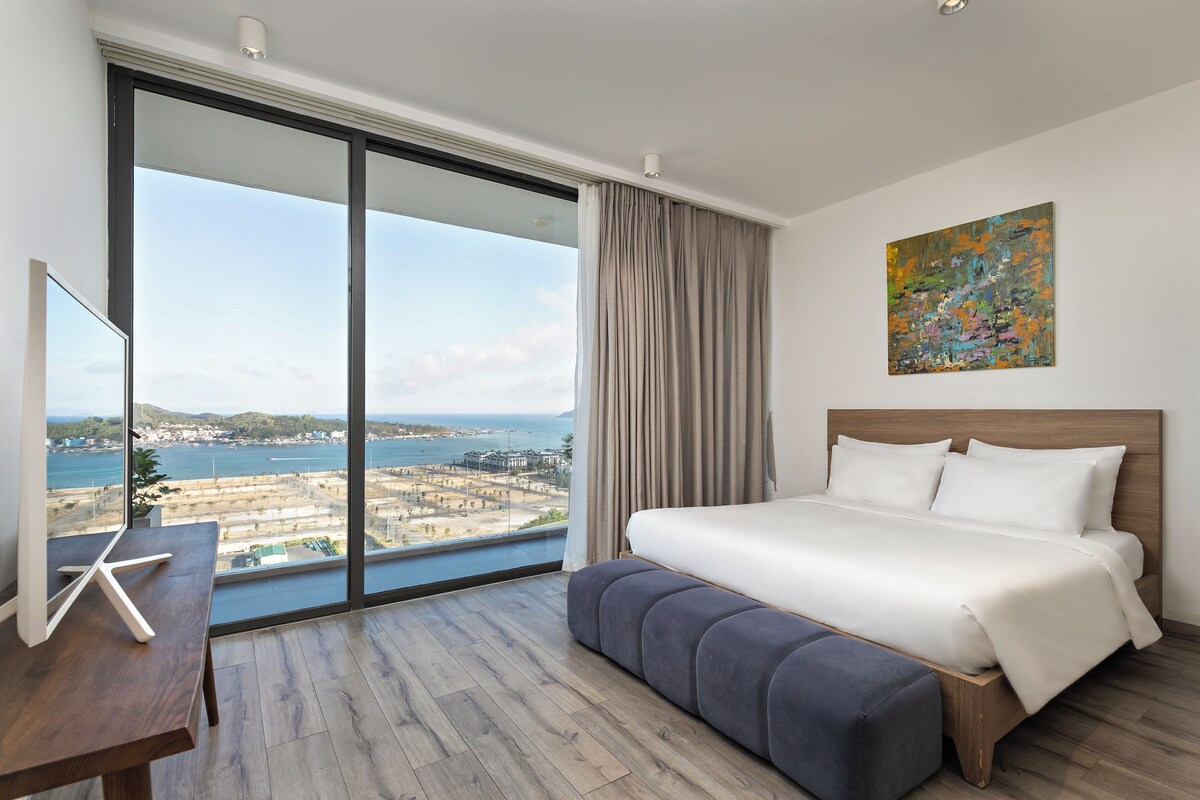R20_4Bedrooms Seaview | Cofres nos quartos, cortinas blackout, quartos à prova de som