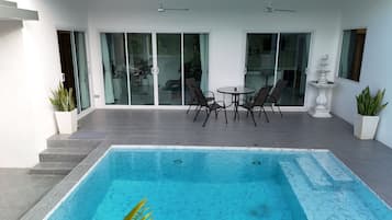 Piscina interna