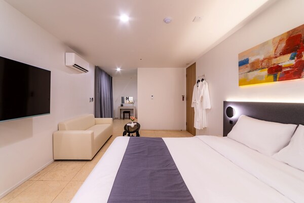 Hotel Oasis Urban Spa - Osan