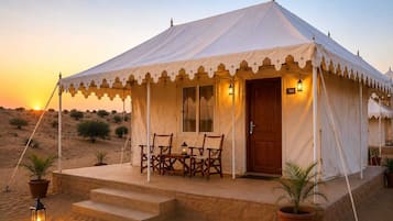 Quarto luxo, vista para o deserto | Área da propriedade