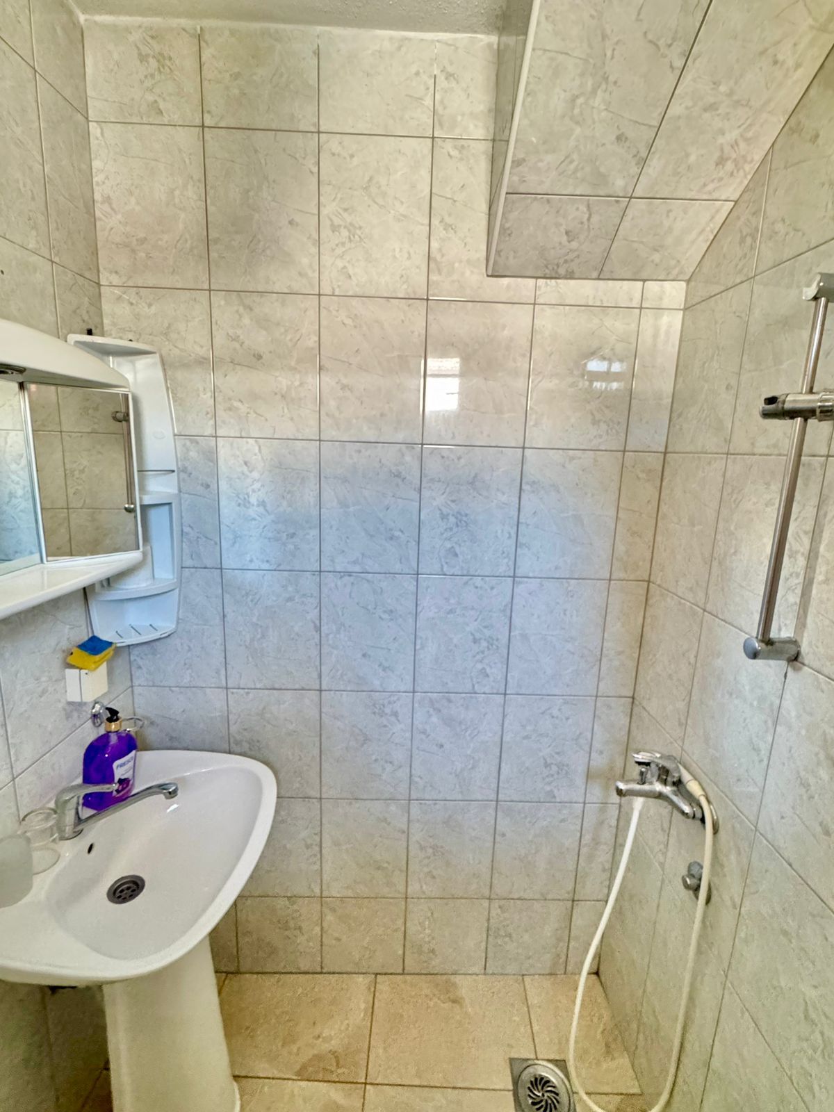 Quarto Duplo Económico | Casa de banho
