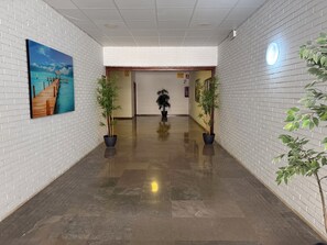 Entrada (vista interior)