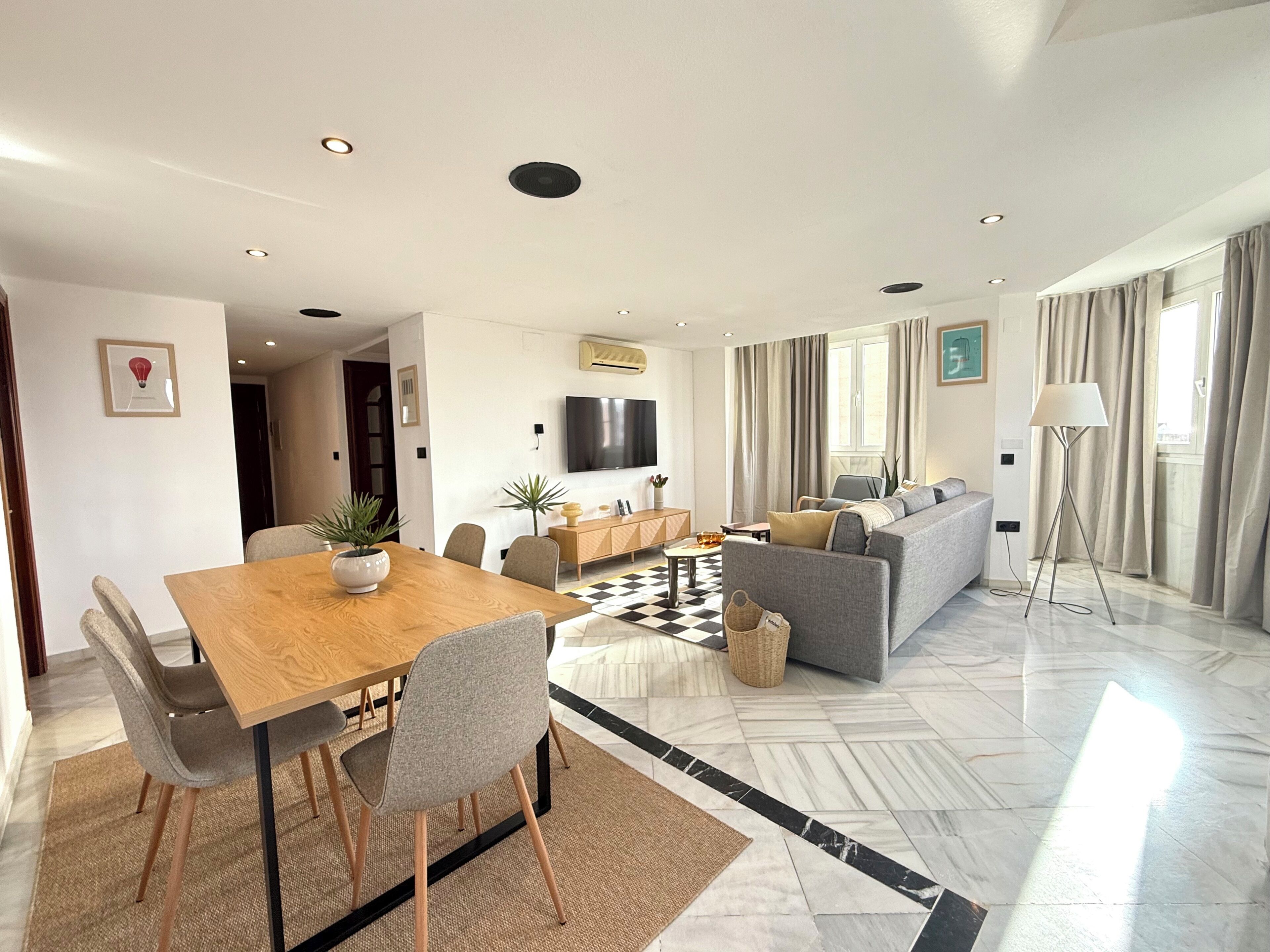 Apartamento Deluxe, 2 quartos, vista parcial para o oceano | Sala de estar