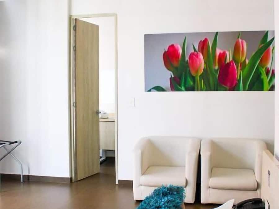 Suite Deluxe, Vista para a cidade | Cofre no quarto, quartos insonorizados, Wi-fi grátis