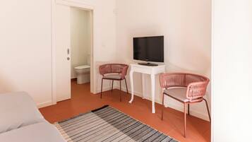 Quarto Duplo, varanda, vista para o jardim | Wi-fi grátis