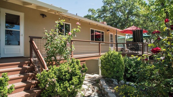 Hilltop West By Avantstay Deck Grill + Game Lounge Paso Robles Wine Country - Paso Robles, CA
