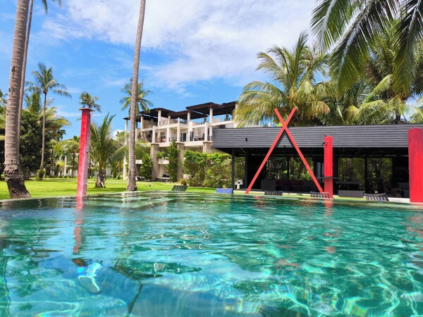 Beachfront Deluxe 1 Bedroom Apartment With Sea View, Siam Royal View, Koh Chang - Ko Chang