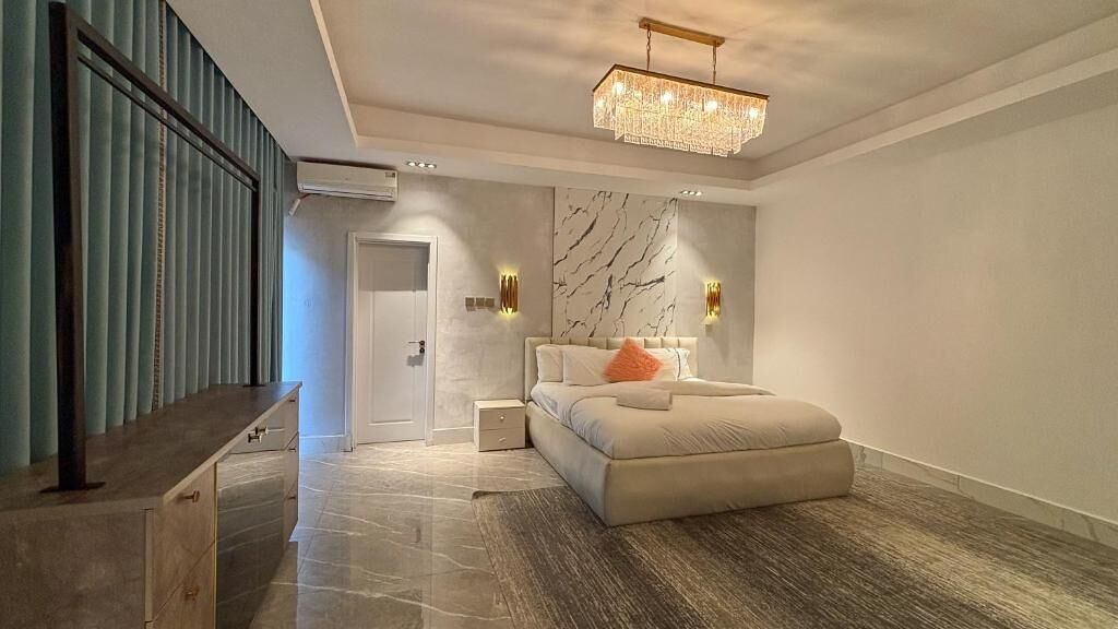 Apartamento, varanda, Vista para a cidade | Secretária adequada para computadores portáteis, Wi-fi grátis 